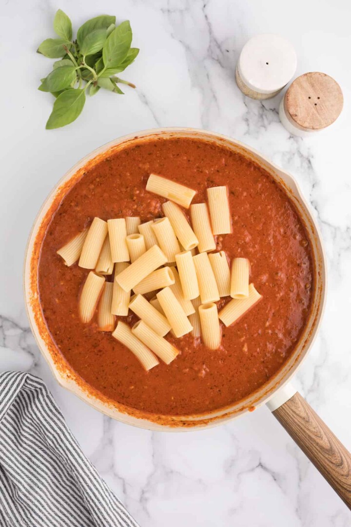 Baked Rigatoni (Easy Dinner Recipe!) - A Joyfully Mad Kitchen